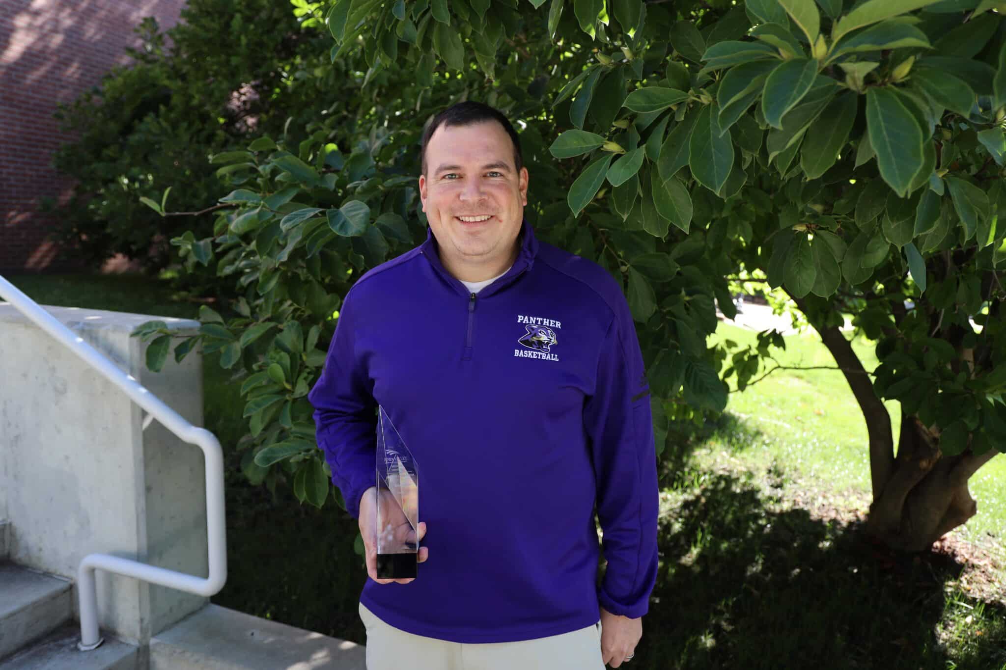 IVCCD Bestows Outstanding Service Awards - Iowa Valley Community ...